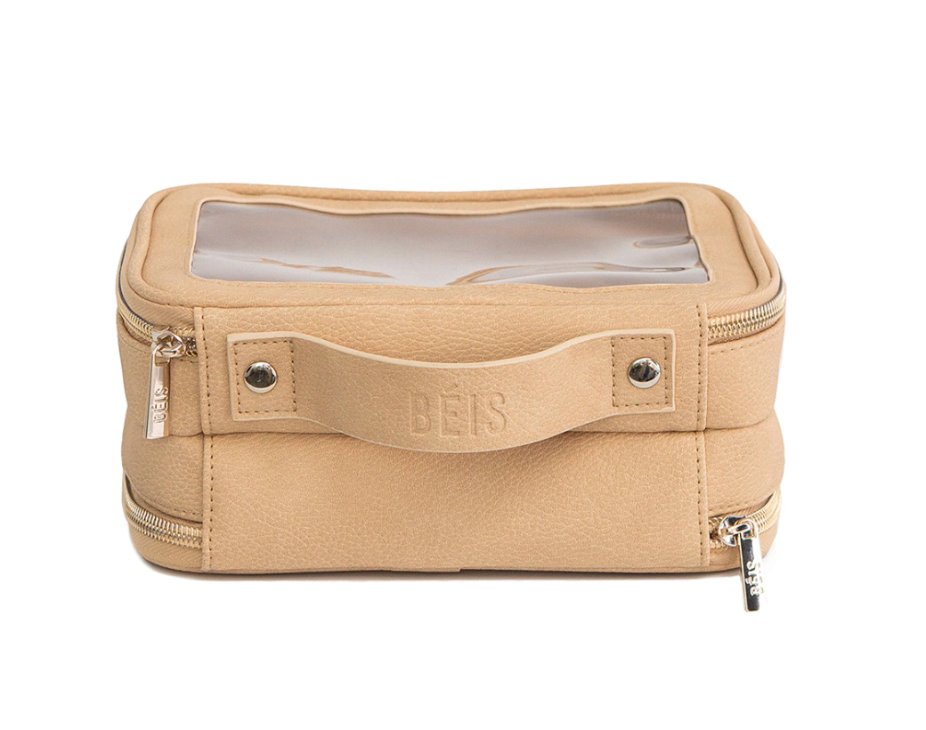 Travel Essentials: 9 Things You Need on Your Next Trip - Chirpyest