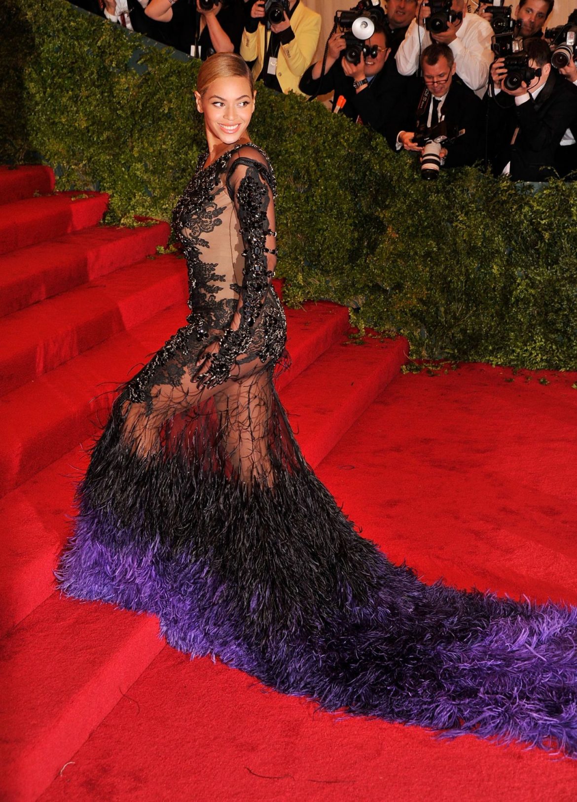 The Met Gala - 11 of the Most Iconic Looks of All Time - Chirpyest